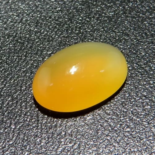 Batu Mustika Cempaka Madu - Pusaka Dunia