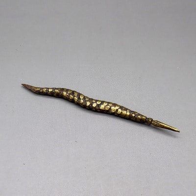 Cacing Kanil Besi Kursani - Pusaka Dunia