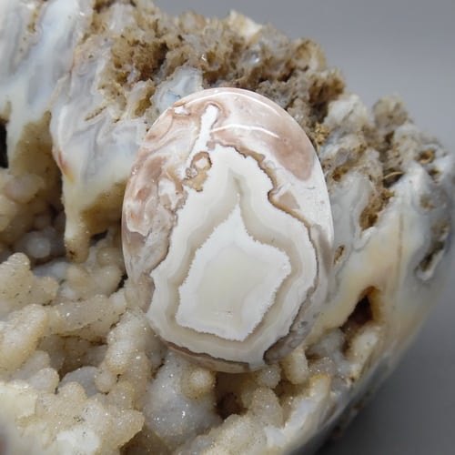 Mustika Aura Api Putih Spesial - Pusaka Dunia