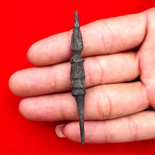 Pusaka Tombak Gaib - Pusaka Dunia