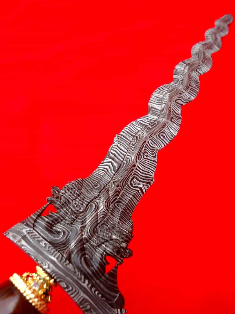 Keris Raja Naga Kembar Alias Naga Temanten - Pusaka Dunia
