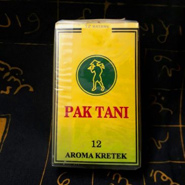 Rokok Aroma Kretek Pak Tani