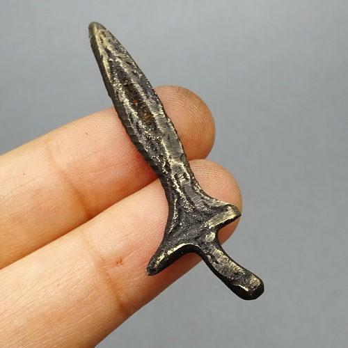 Jimat Keris Bethok Besi Kursani - Pusaka Dunia