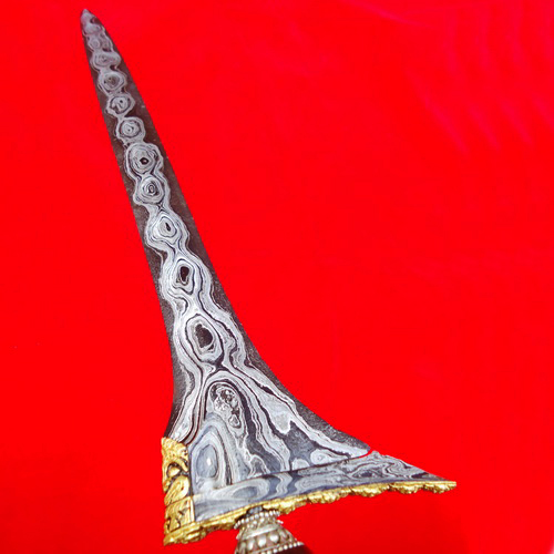 Keris Pusaka Raja Hamengku Buwono Kinatah Emas - Pusaka Dunia