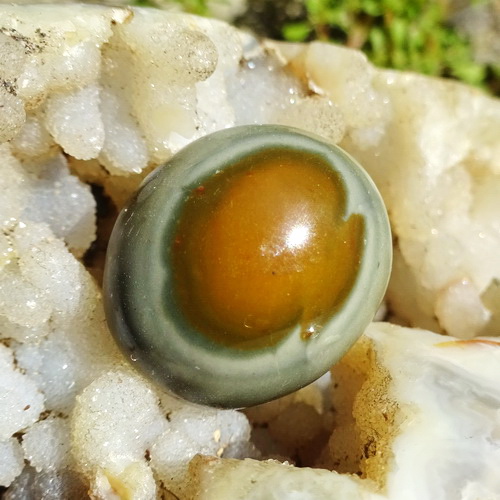 Mustika Puser Bumi Puser Gaib Yang Langka - Pusaka Dunia