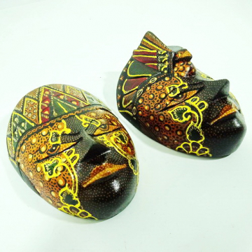 Pusaka Topeng Rama Dan Shinta Ukuran Kecil - Pusaka Dunia