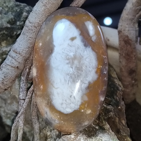 Mustika Kantong Semar Putih Koleksi Sesepuh - Pusaka Dunia