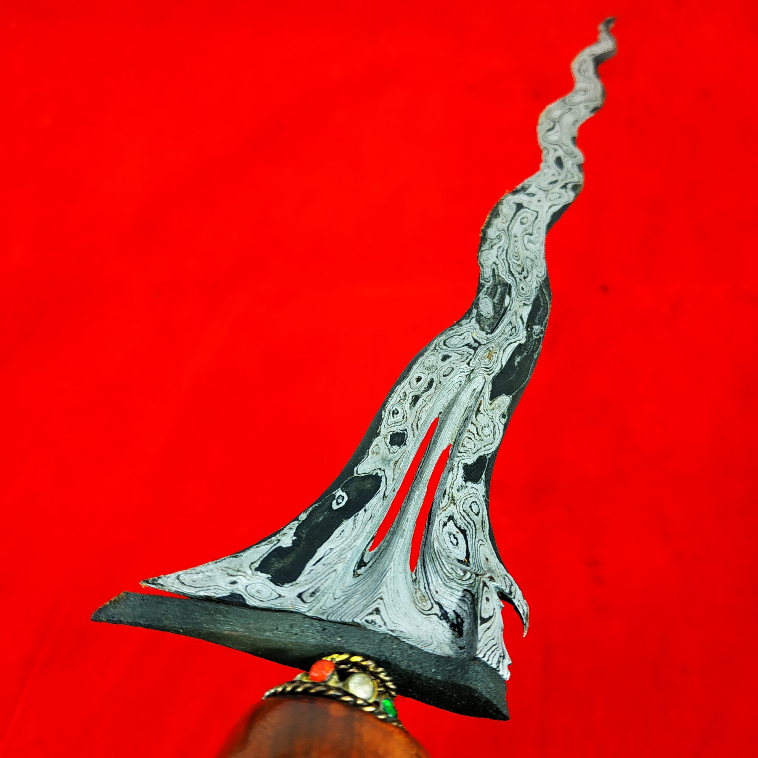 Keris Panimbal Pamor Meteorit Keramat - Pusaka Dunia