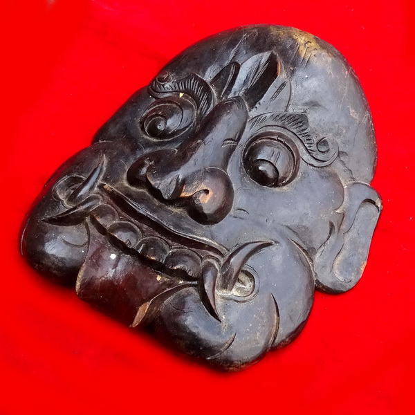 Topeng Buto Kayu Keramat - Pusaka Dunia