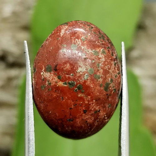 Batu Mustika Kebal Badar Besi Merah - Pusaka Dunia