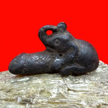 Azimat Birahi Gajah Ireng Sarutomo - Pusaka Dunia