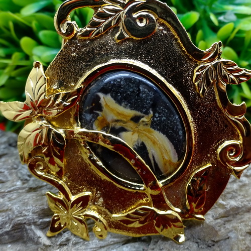 Liontin Mustika Burung Cendrawasih Koleksi Sesepuh - Pusaka Dunia