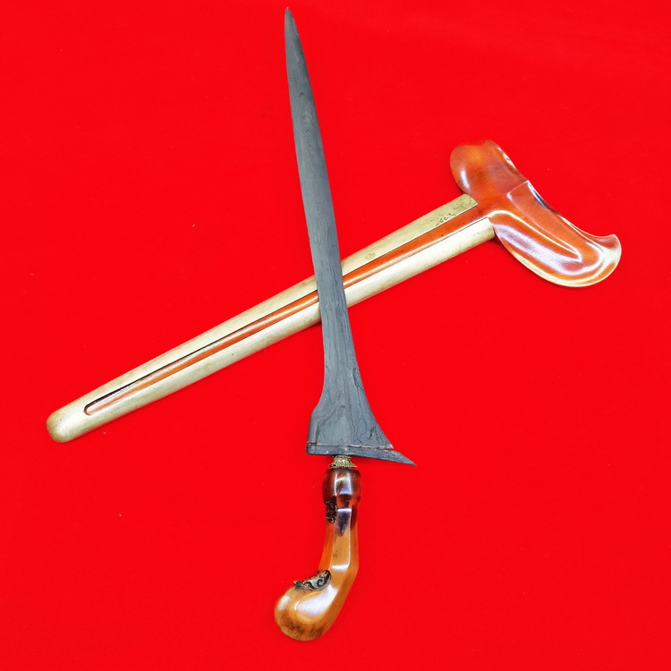 Keris Jalak Sumelang Gandring Wingit Besi Pulen | Pusaka Dunia