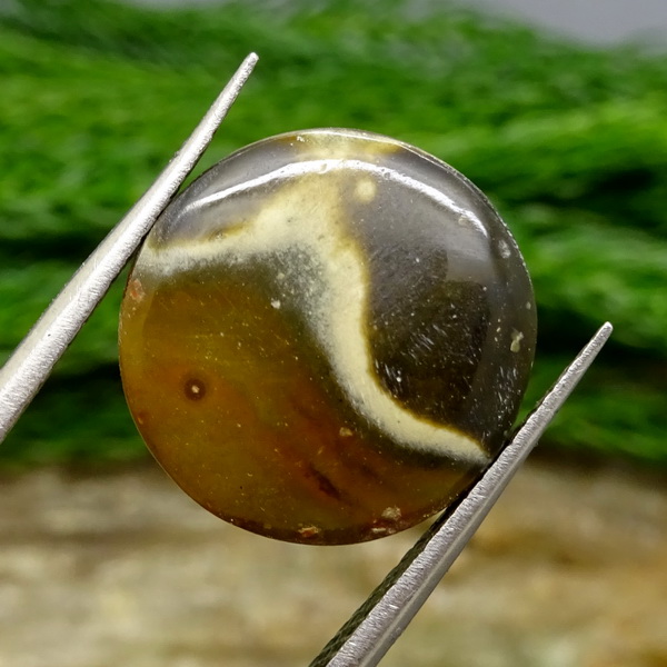 Batu Mustika Erupsi Gunung Merapi - Pusaka Dunia